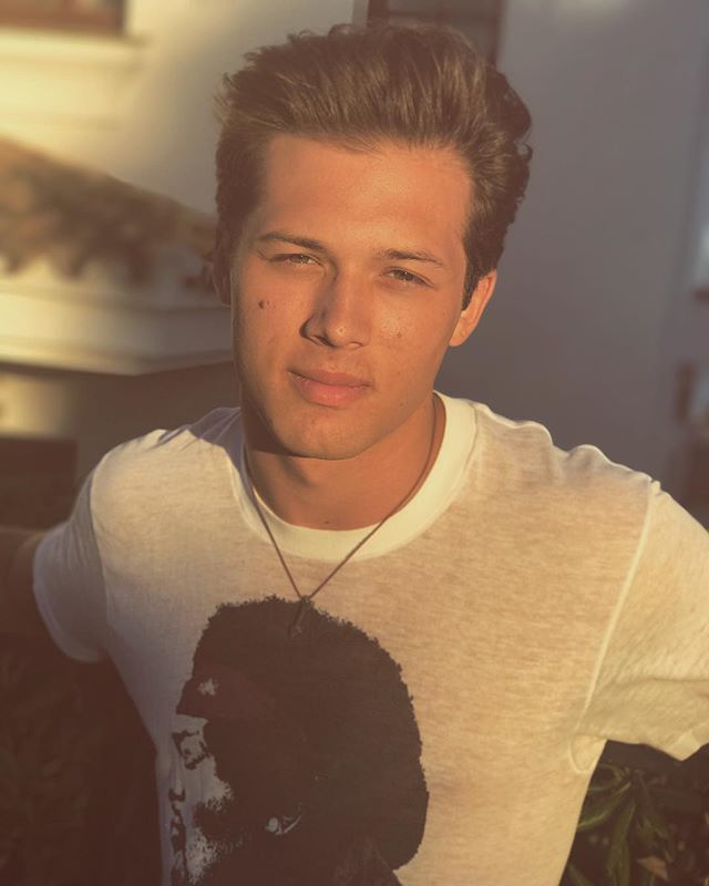 Leo Howard family in detail: mother, father girlfriends - Familycelebs