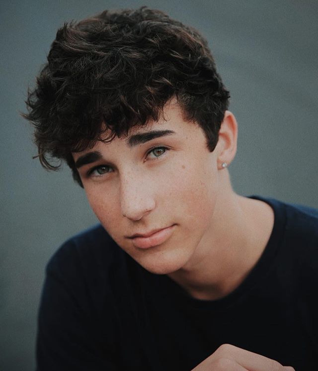 Hunter Rowland family in detail: parents, siblings, girlfriend ...