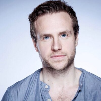 Rafe Spall family in detail: wife, kids, parents and siblings ...
