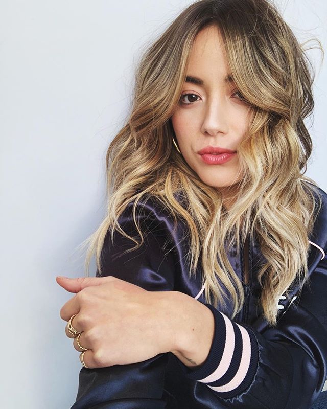 Chloe Bennet family in detail: mother, father, brothers - Familycelebs