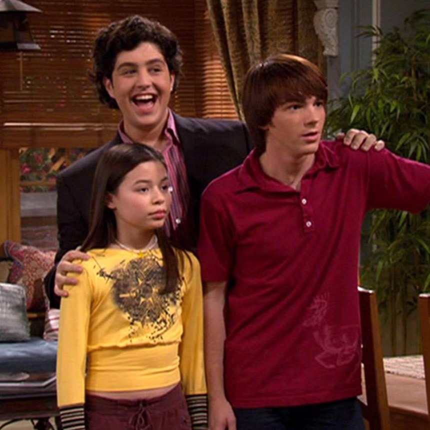 Drake & Josh actors' family: partners, kids, parents, siblings ...
