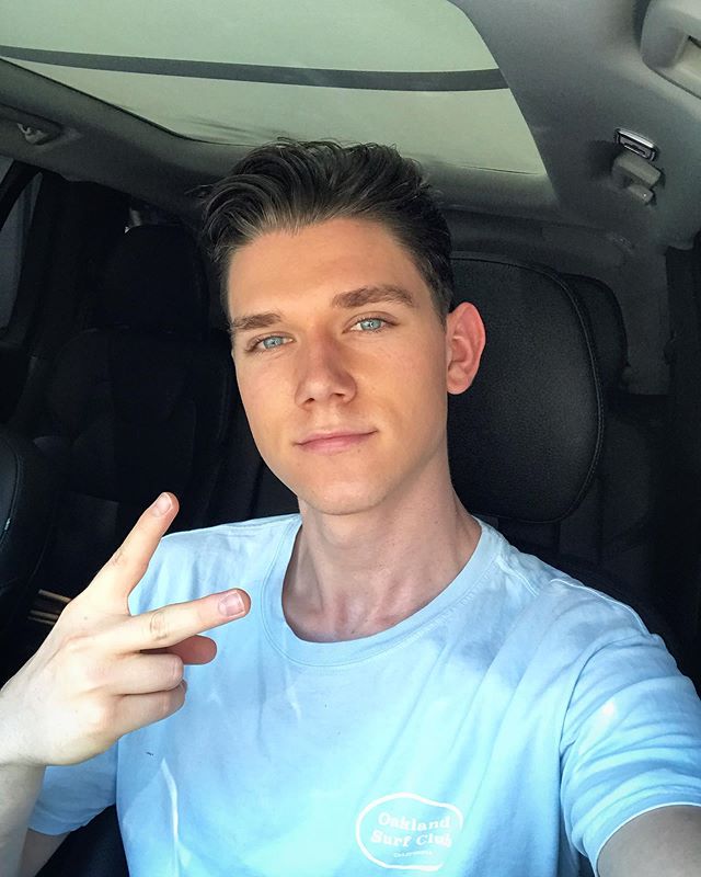 Devan Key family in detail: mother, father, older brother - Familycelebs