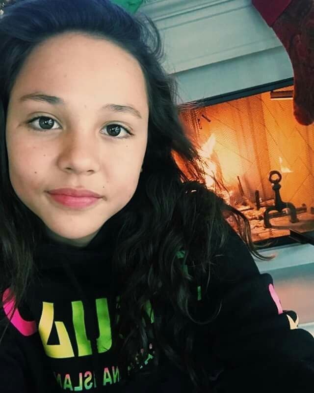 Breanna Yde family in detail: mother, father, siblings - Familycelebs
