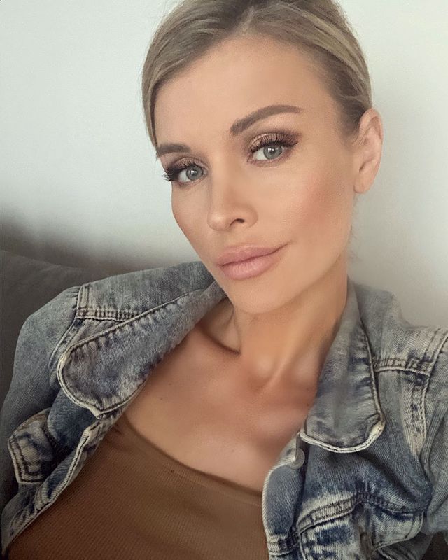 Joanna Krupa family in detail: husbands, daughter, parents, sister ...