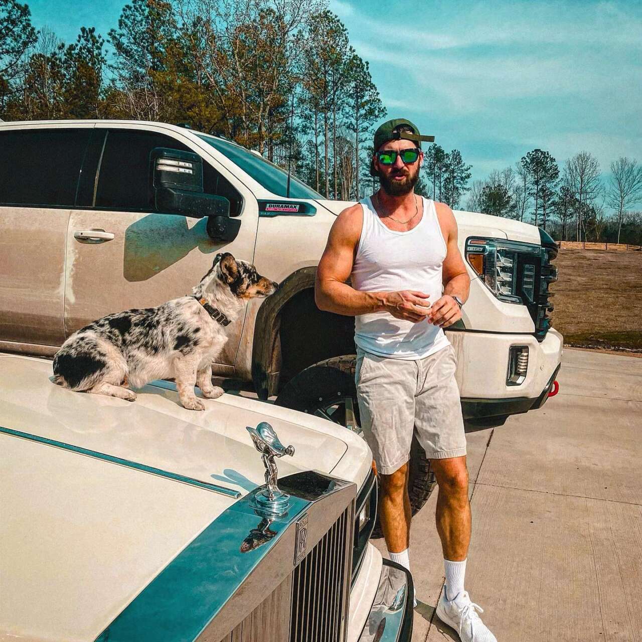 Riley Green family in detail: girlfriend, parents, siblings - Familycelebs